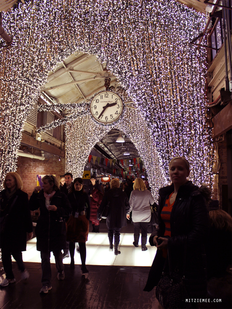 Christmas Decorations in New York City - NYC Guide - Mitzie Mee