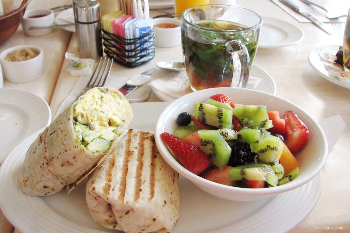 Breakfast at Aroma on Sunset Blvd - Los Angeles Blog - Mitzie Mee