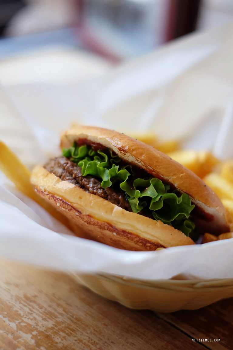 The Big Beef at Holy Cow - Gourmet Burger Restaurant - Zurich Blog