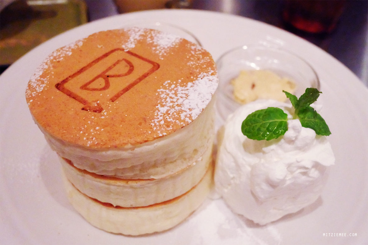 Soufflé Pancakes at Burn Side St Cafe - Tokyo Blog - Mitzie Mee