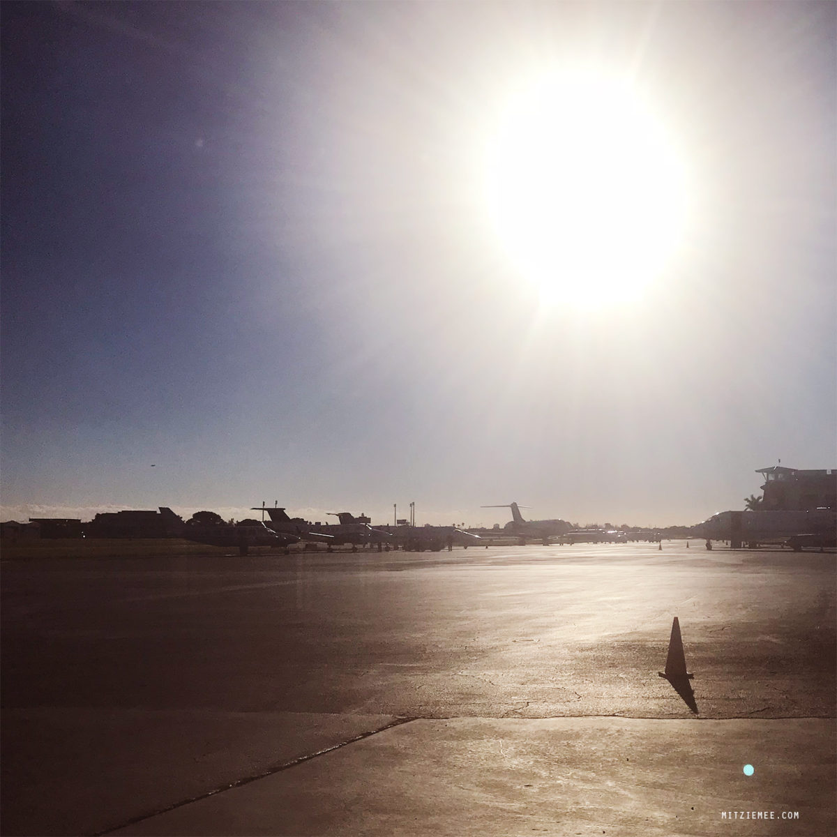 Jet Runway Café - Breakfast for plane spotters - Fort Lauderdale Blog