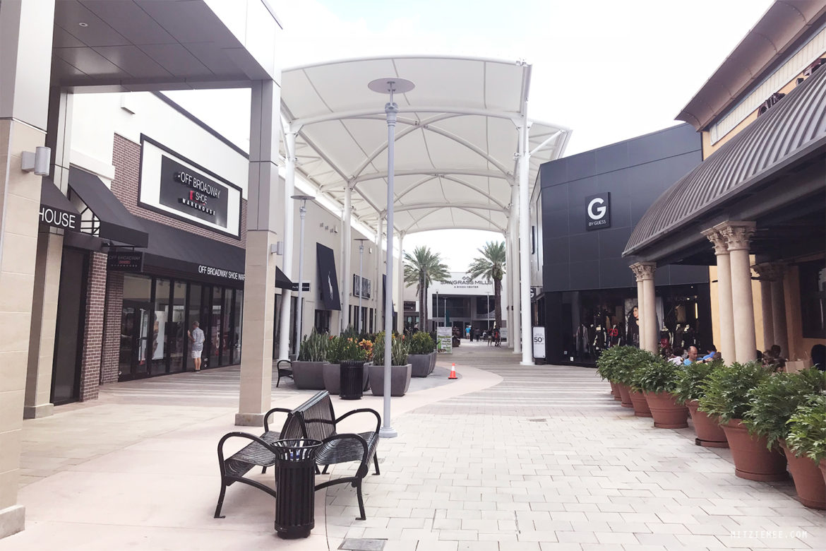 Sawgrass Mills - Outlet shopping in Florida - Mitzie Mee Blog