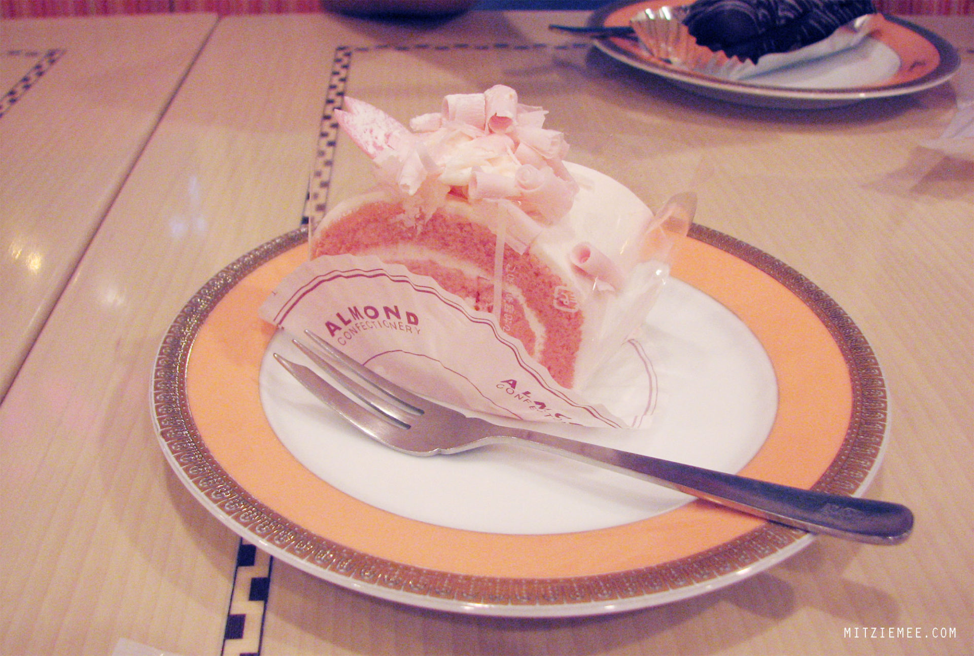 Almond Cafe in Roppongi - More than a meeting place - Tokyo Blog