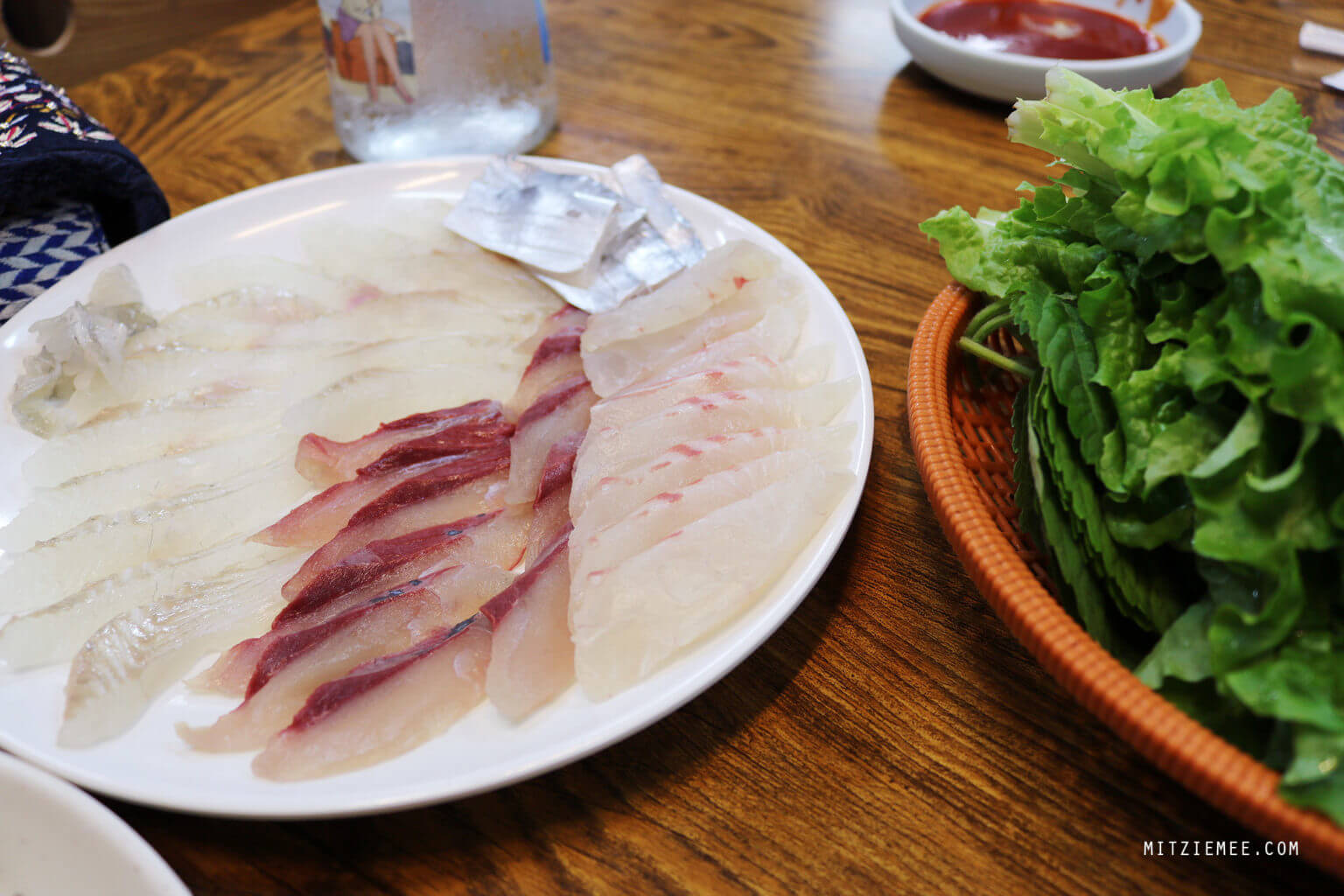 The night we ate a grilled fish head - Hyeopjae - Jeju Island