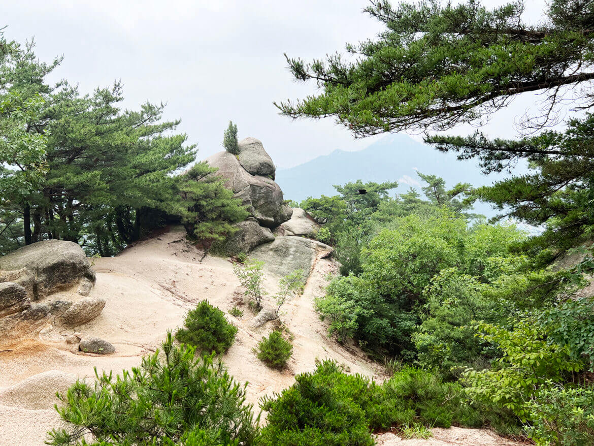 Seoul: Suraksan - A hike to the top - Mitzie Mee