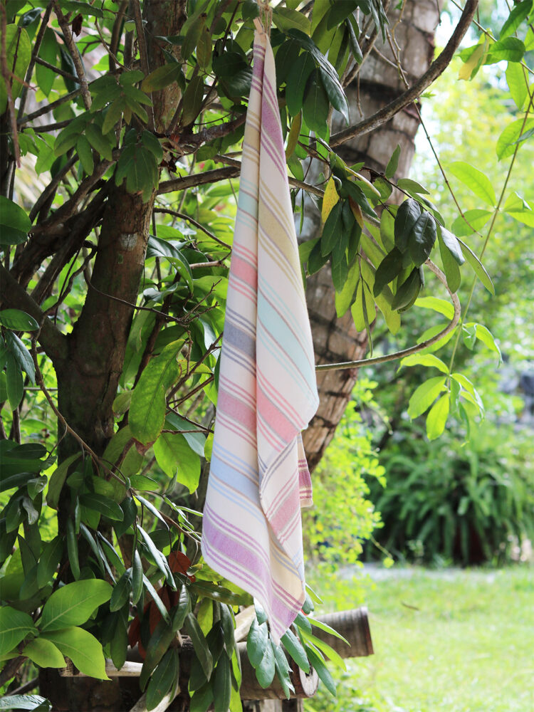 Different ways to use a tea towel - An underated kitchen essential