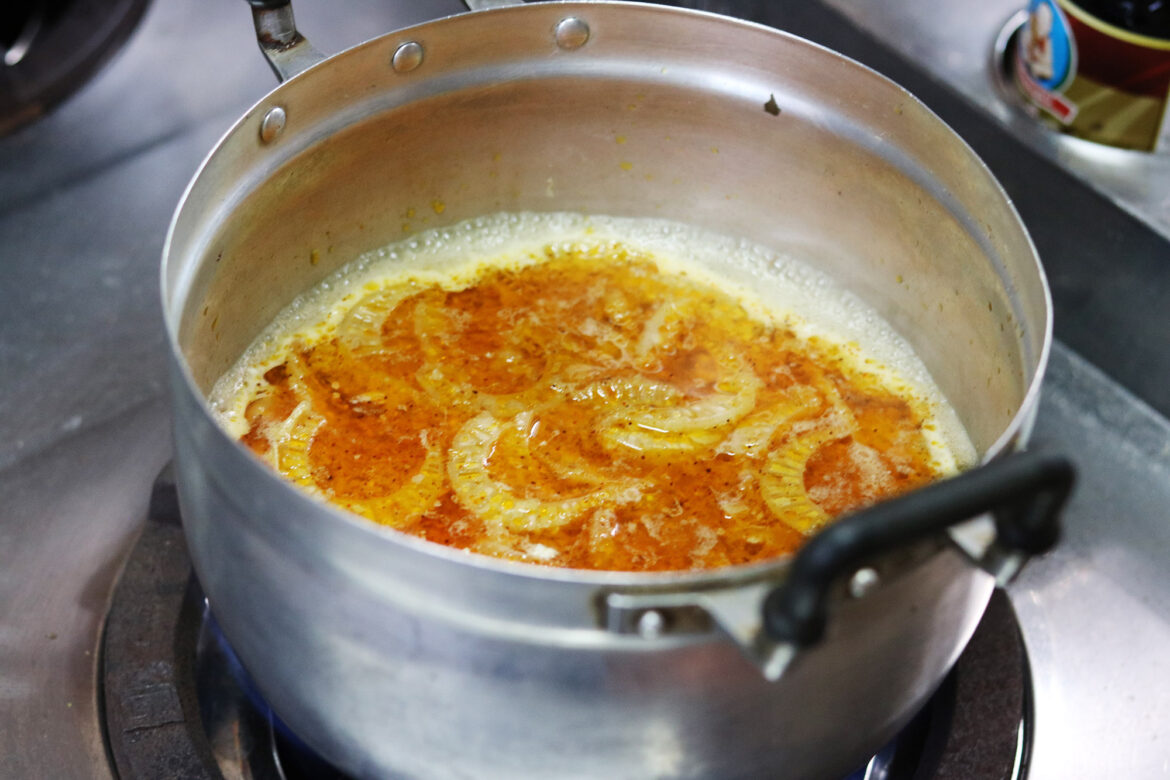 Mohinga - Vegetarian Recipe from Tea Garden in Mae Sot - Myanmar Food