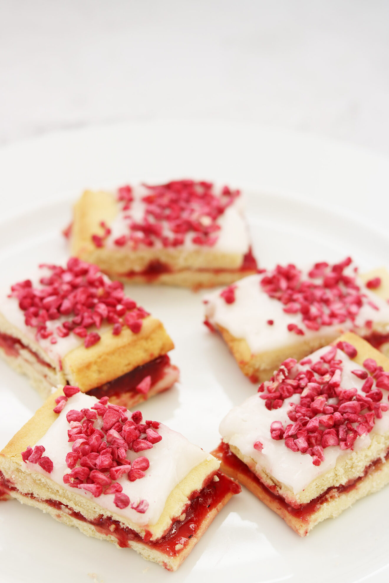 Recipe: Danish Hindbærsnitter (raspberry slices) - Mitzie Mee
